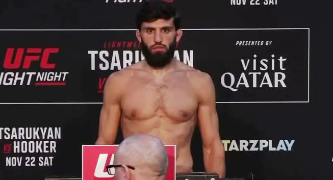 Взвешивание Царукяна, Хукера и других бойцов UFC Fight Night 264 (ВИДЕО ...